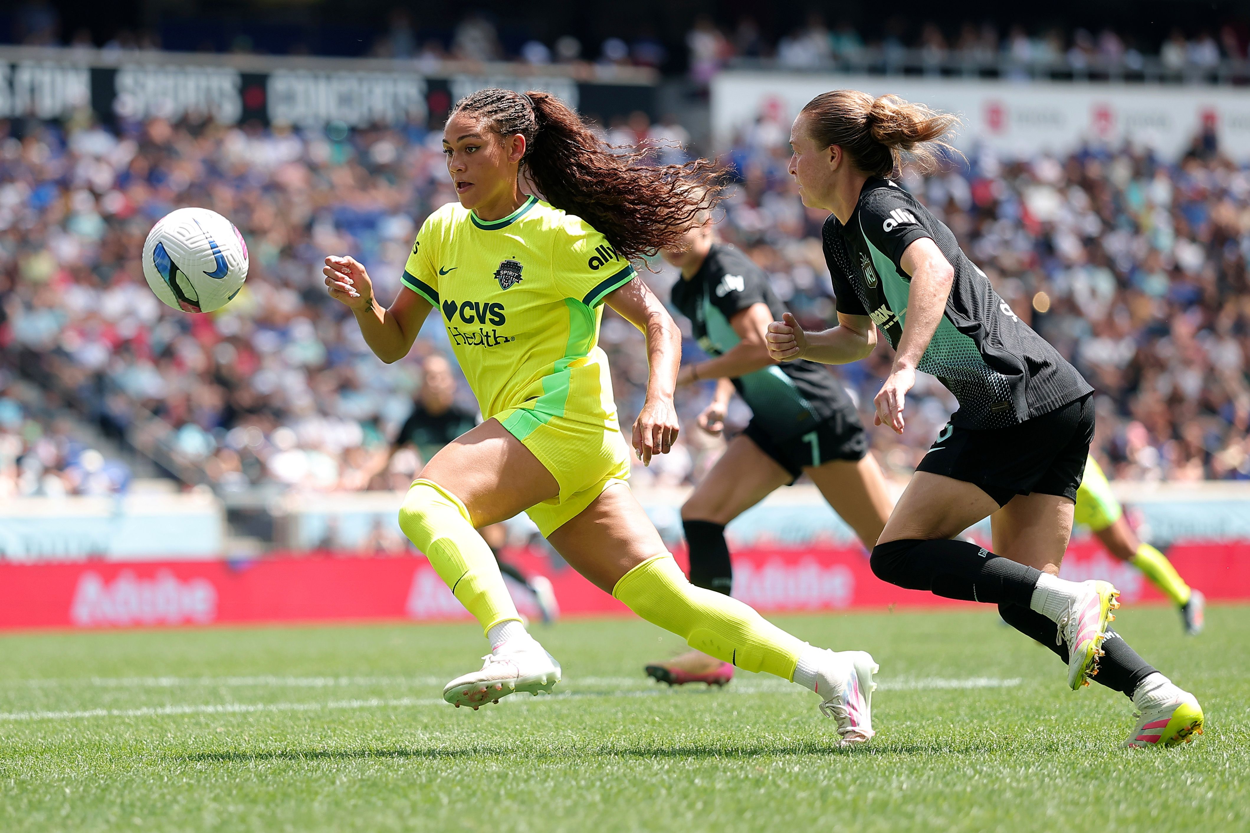Trinity Rodman firma un contrato histórico en la NWSL, convirtiéndose ...